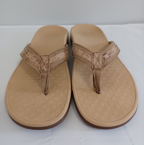 Vionic | Shoes | Vionic Tide Ii Sandals Size 1 Cork Tan Flip Flop Slip ...